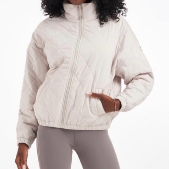 Vuori | Jackets & Coats | Vuori Echo Insulated Bomber Jacket | Poshmark